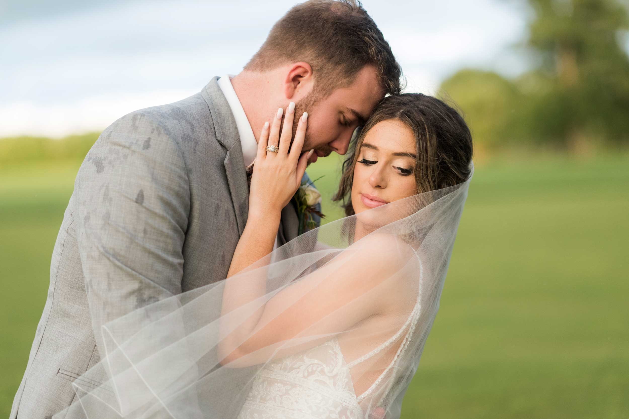 Aislinn Kate PhotographyAlexis + Logan - Wedding | Aislinn Kate Photography