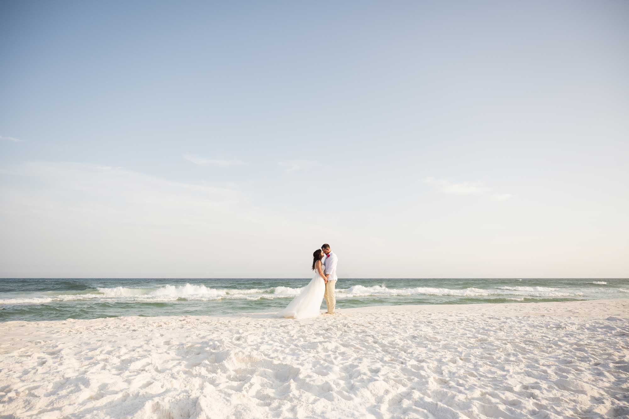 Aislinn Kate WeddingsVenica + Wesley - Elopement | Aislinn Kate Weddings